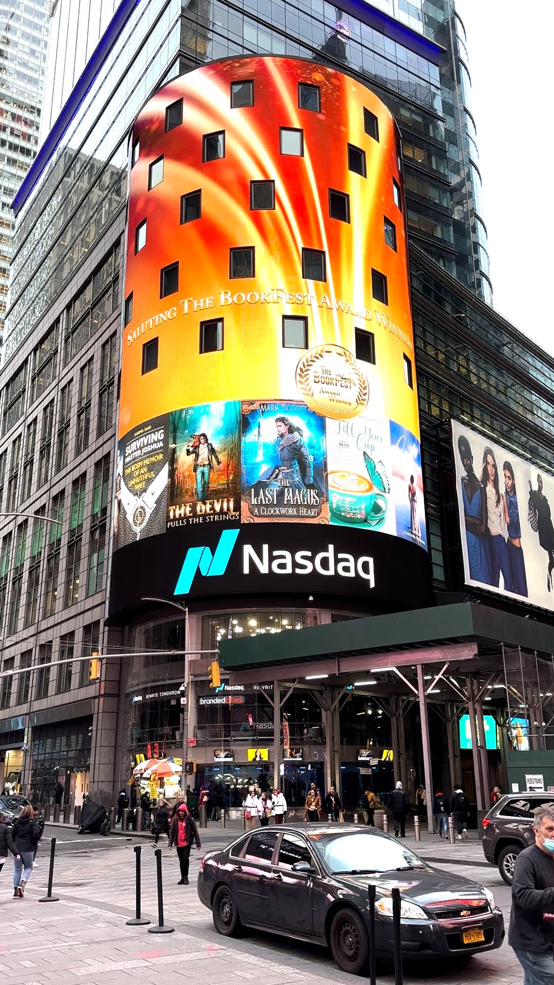 The Last Magus: A Clockwork Heart in Times Square – Mark Piggott ...